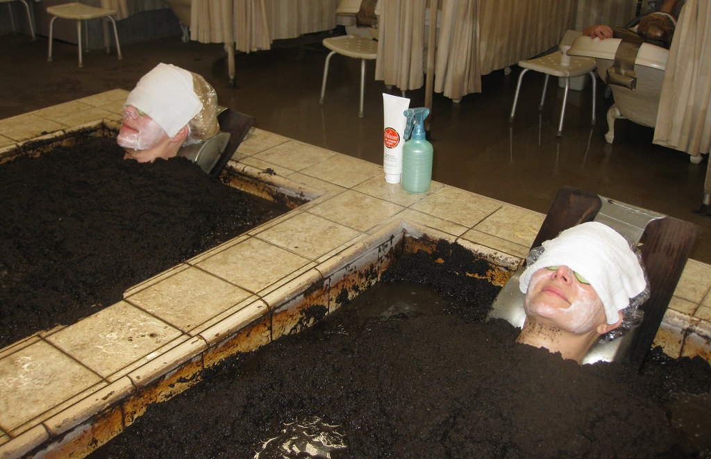 Mud Therapy: A Popular, Natural Treatment – Naturopathic Continuing ...